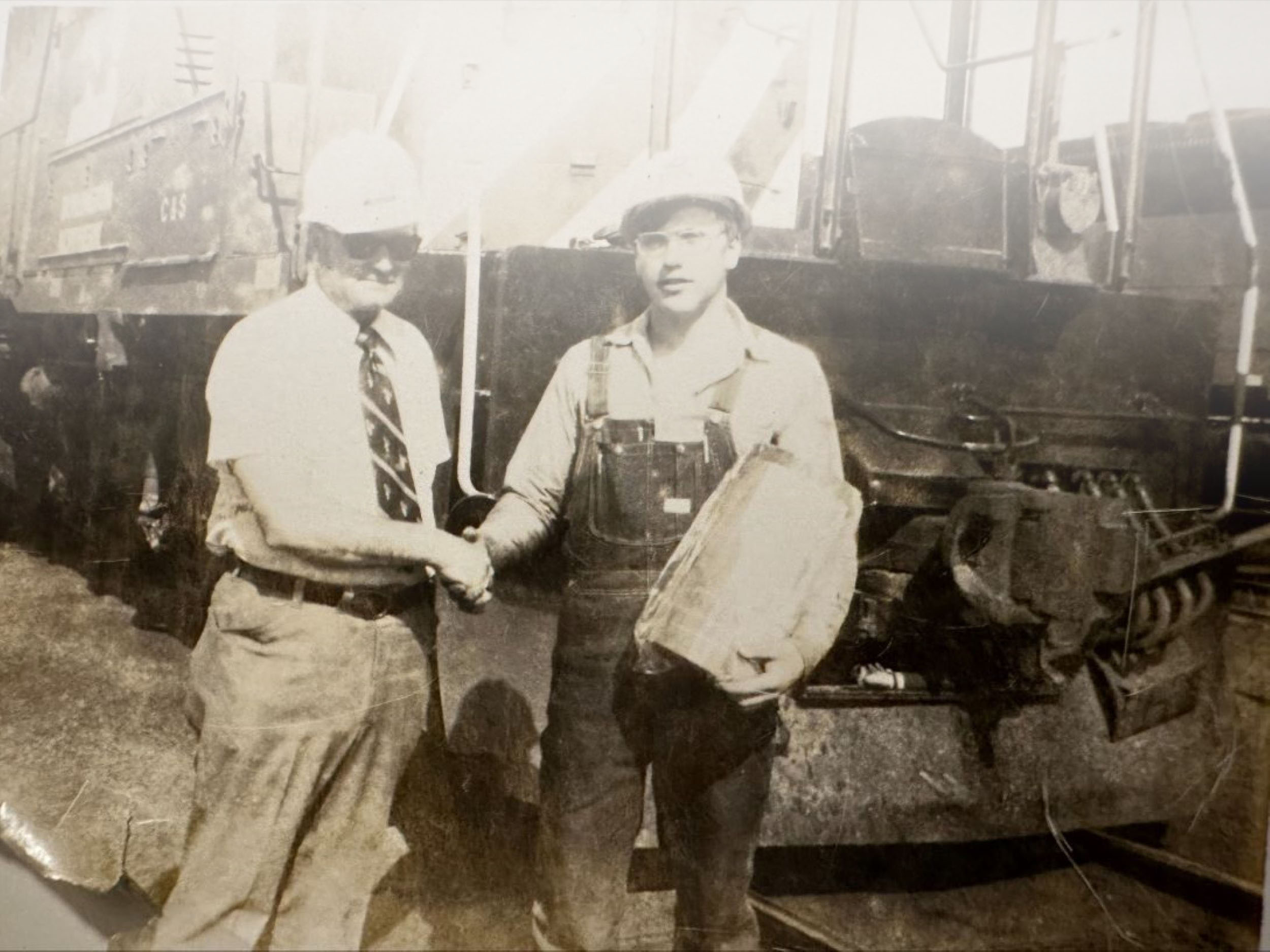 BNSF locomotive engineer retires after nearly half century of service